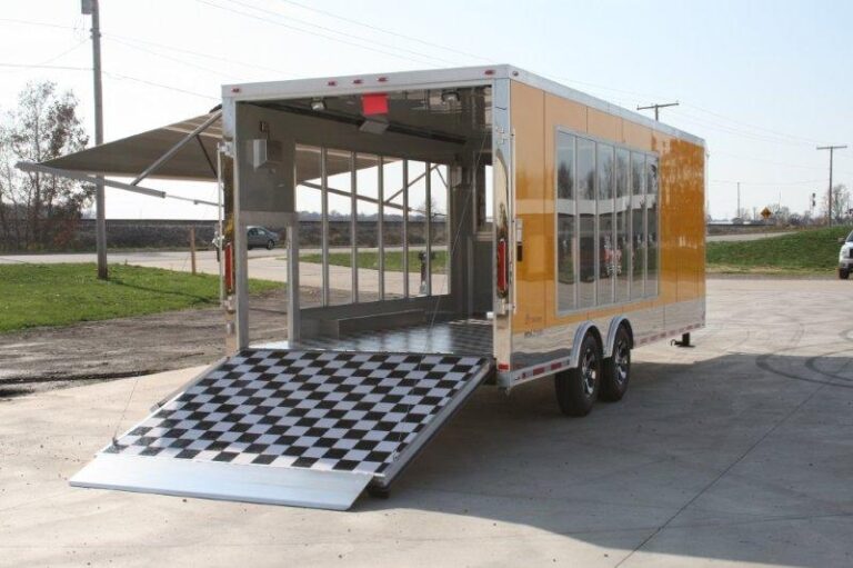 30' Custom Clear Trailer